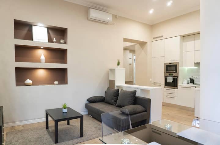 Heart Of Budapest|2br|ac|4 Min To Metro|2 Baths - Budapest