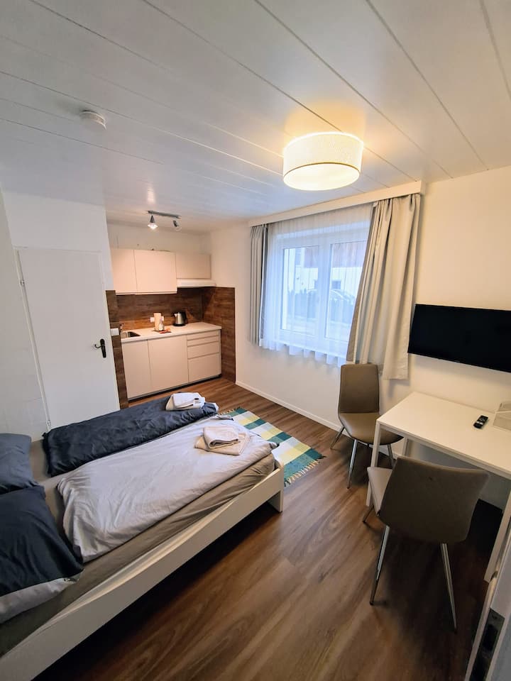 Einzimmerwohnung In Ruhiger Lage - Axams