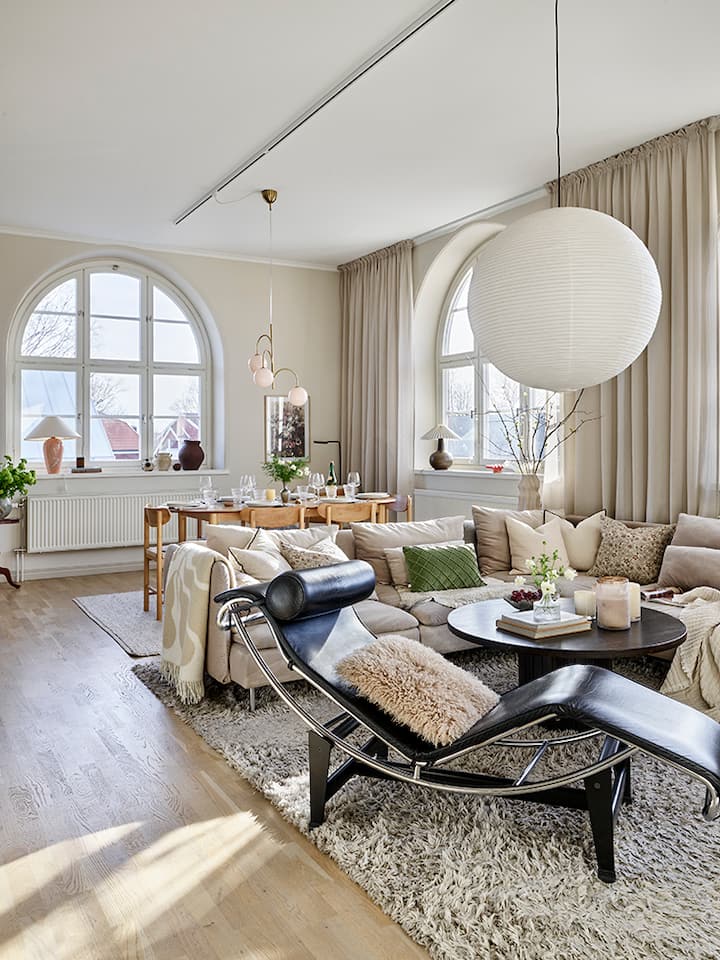 Stor Lägenhet I Mysig Slottsmiljö - Sigtuna