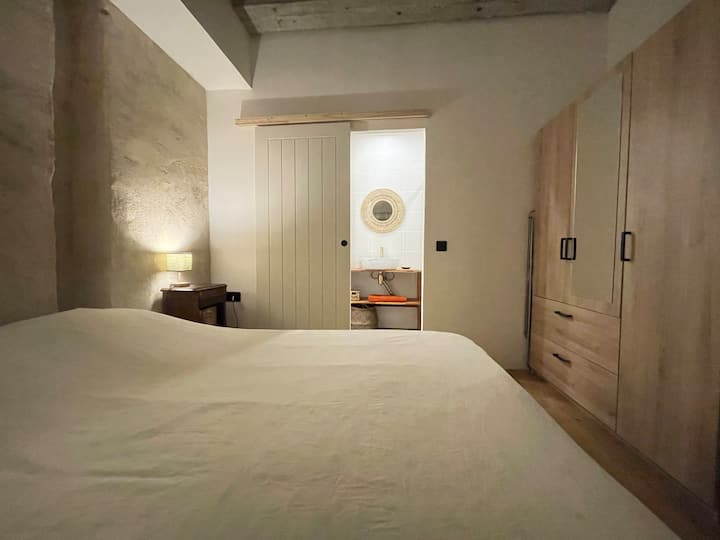 Gîte Est Petit Appartement Meublé De 30 M2 - Bourbon-Lancy