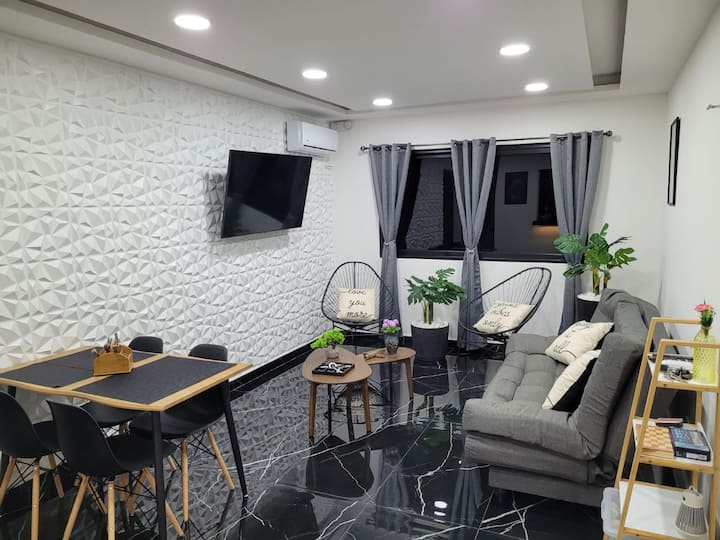 Departamento  J.c. Cancún. Con Alberca Privada - Cancún
