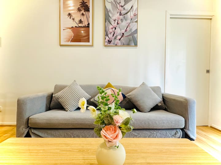 Amy｜near Sydney Olympic Park Urbnsurf 2br Cozystay - Parramatta