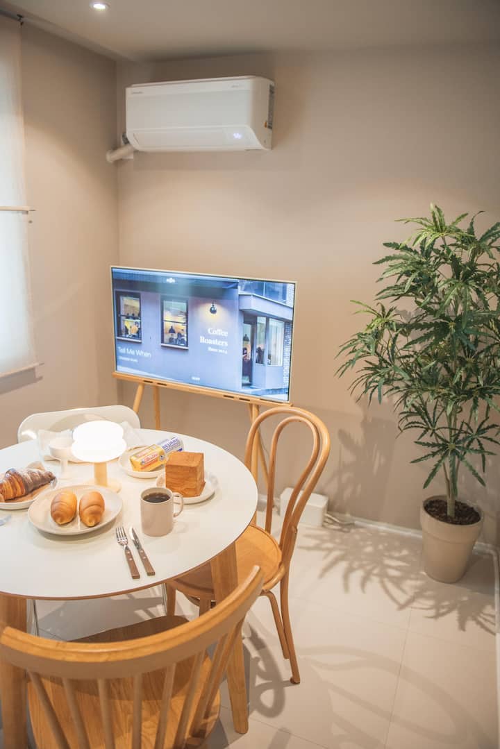 Ddp Apm 5분 깨끗하고 아늑한 브레드앤버터 하우스 - Séoul