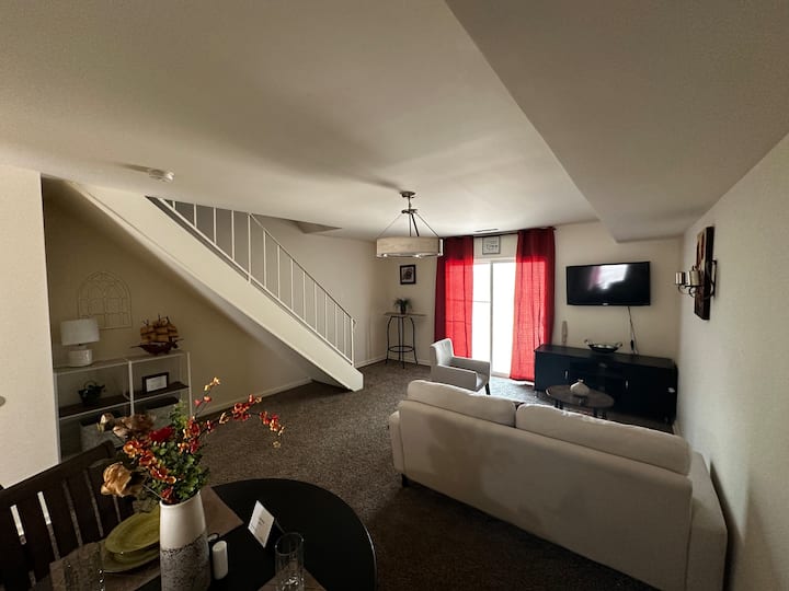 Clean,spacious,comfortable- 2 Bedroom Condo - Memphis, TN