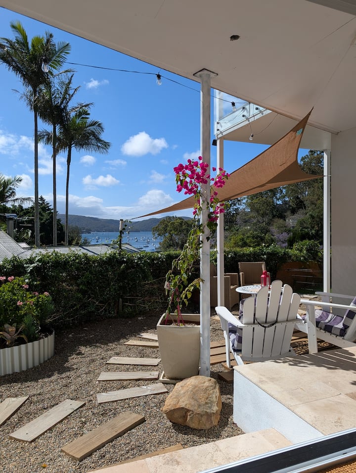 Pittwater Views - Spacious 2 Bedroom Apt - Sydney