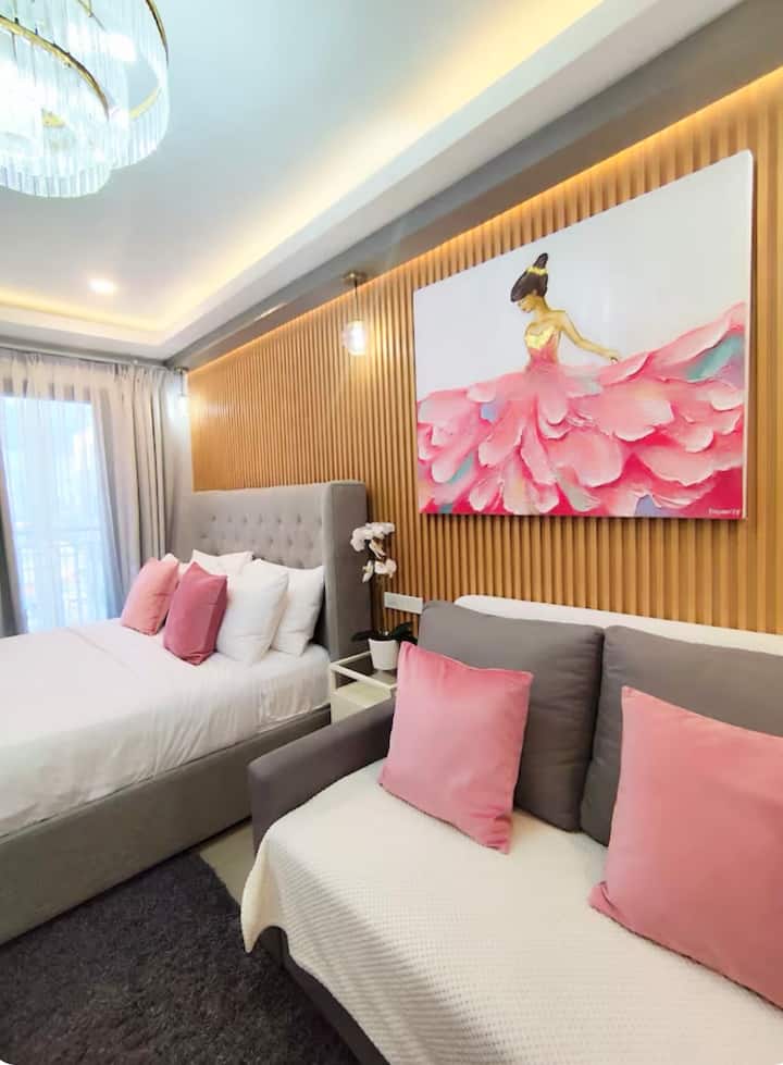 Georgia Luxe Suite Shore 2 Moa- Modern Luxury - Pasay