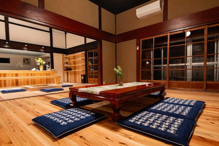 隠岐の静寂に溶け込み、ゆったり過ごす。海を望む築100年の古民家をグループ貸切。港から5分・最大6名 - Japan