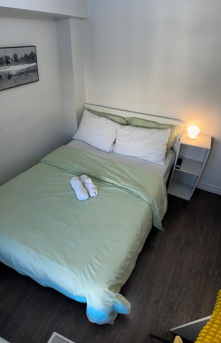 Prestigious One Bedroom In Ajax - Ajax