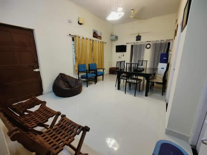 Zivo Stays, 3bhk Heritage Homestay, Rethibowli - Hyderabad