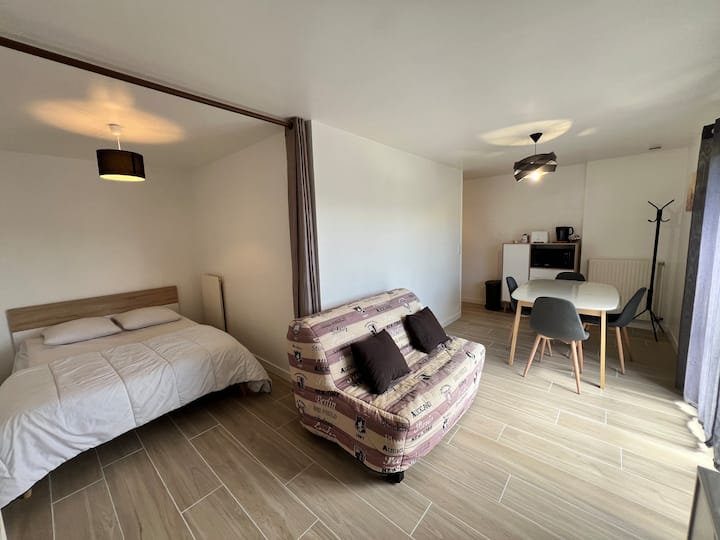 Studio Bien Agencé 30m2 Aux Remparts De Vannes - Arradon