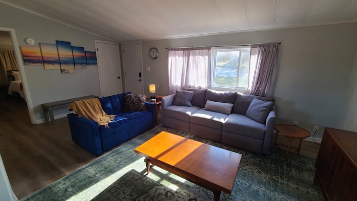 Quiet, Pet-friendly, 3 Beds, Lakes, Sports, & More - Lee's Summit, MO