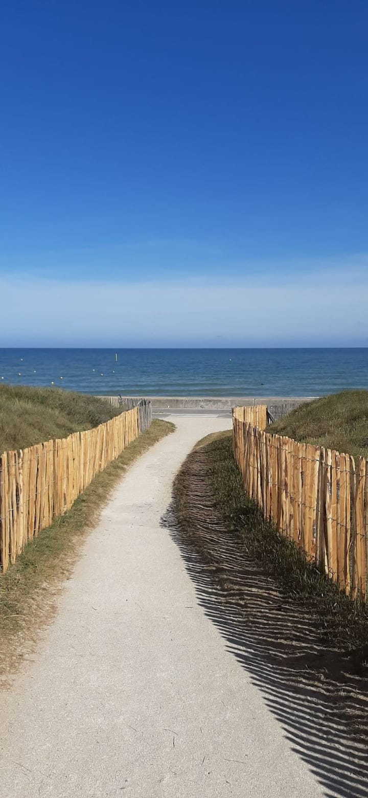 Dans Une Résidence Privée - Cabourg