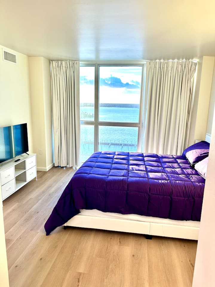 Stunning Water View Suite - Fort Myers, FL