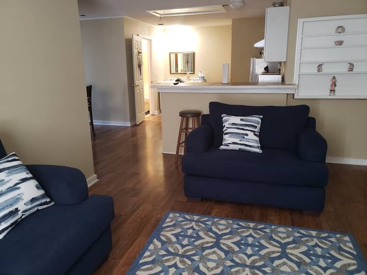 Studio Room And Garage - Leland, NC