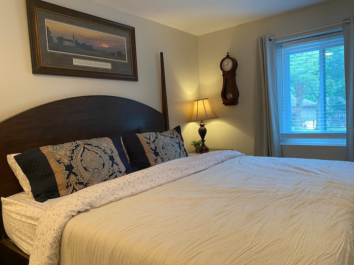 The Cottage At The Coves - Parkville, MO