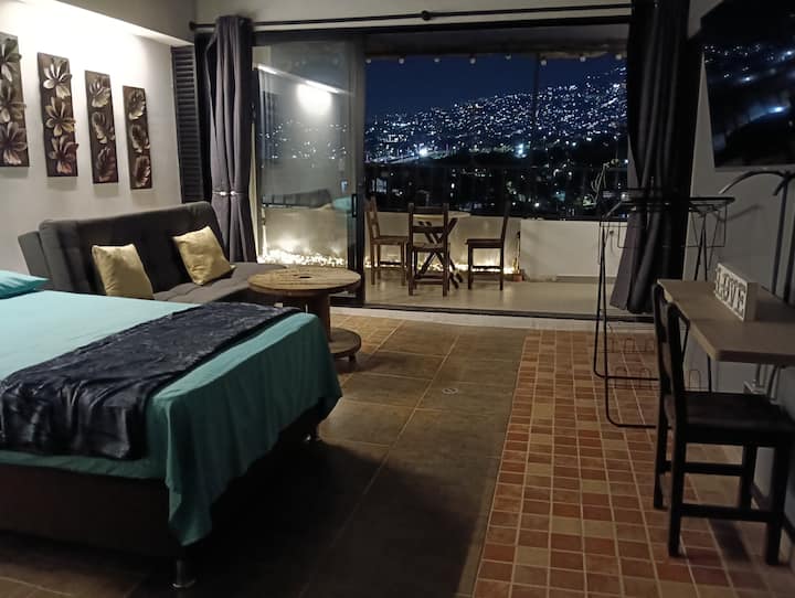 Apartaestudio En Aranjuez (Un Solo Espacio) - Copacabana