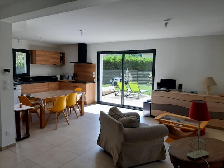 La Maison Des Livres - Montmélian