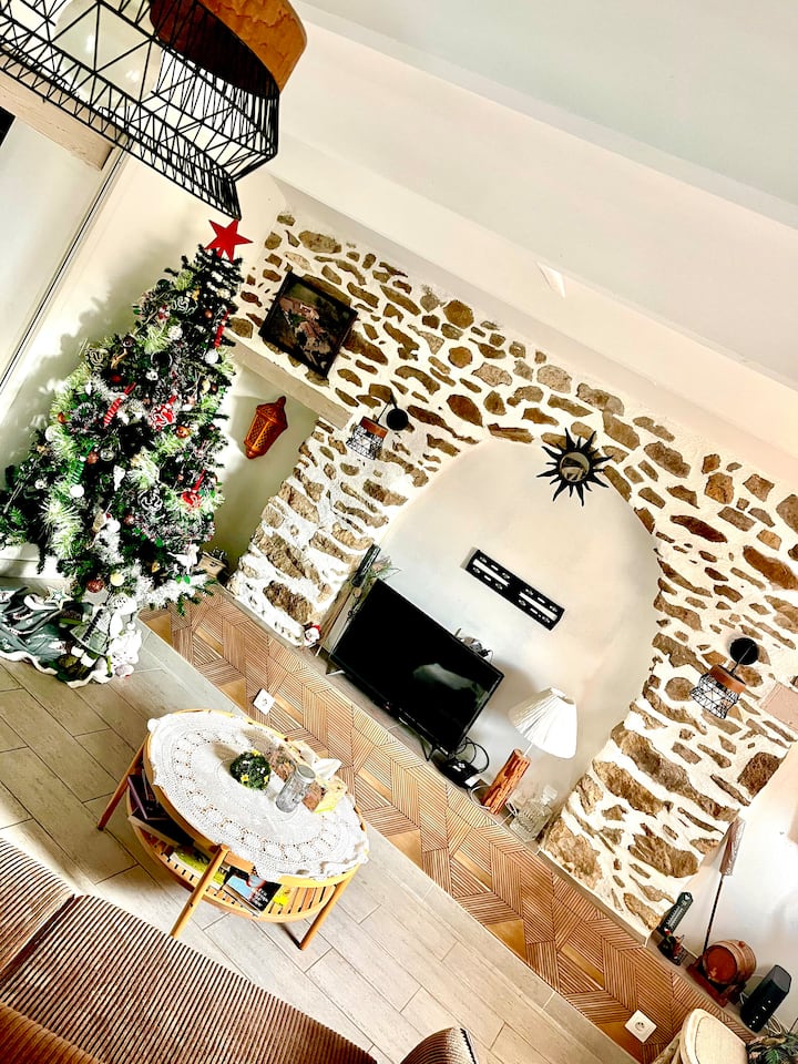 Le Petit Mas
Rez De Jardin 70m2 Avec Grand Terrain - Alès