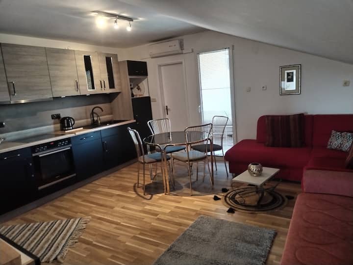Apartman Nina Sa  Terasom - Starigrad