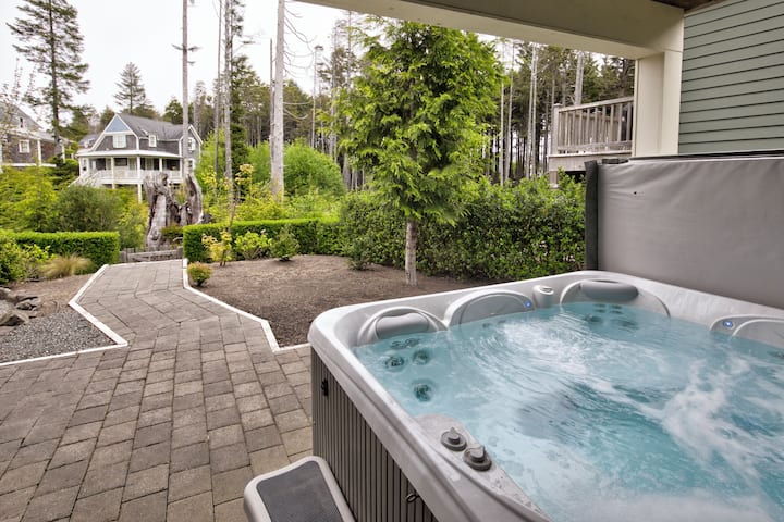 Steps To Town & Beach, Hot Tub & Pvt Fenced Yard, - Pacific Beach, WA