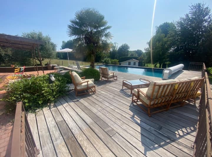 Maison Familiale Avec Salle De Jeux - Châtillon-sur-Chalaronne