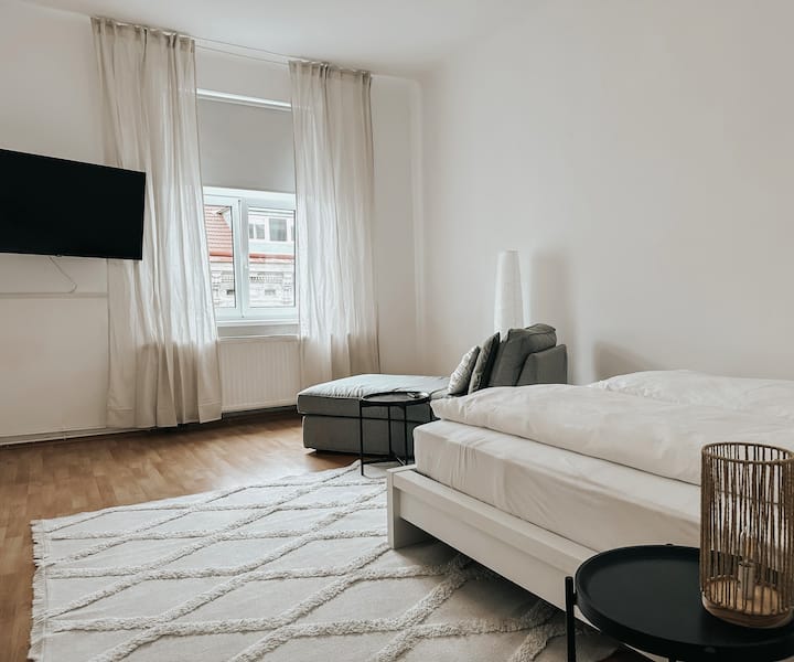 City Apartment (Tür 18) - Westbahnhof + Parkplatz - Vienna