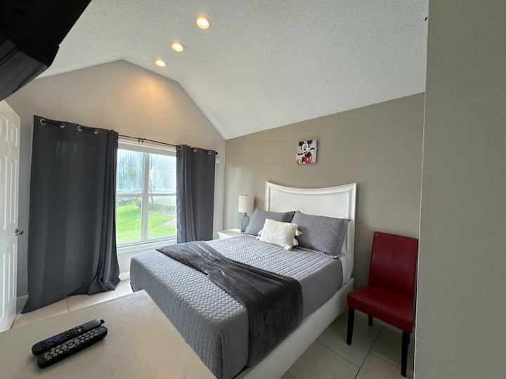 622 Apartamento Perto Da Disney  Para 6 Pessoas - Old Town, Kissimmee
