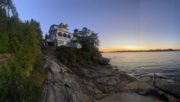 Fjord-sur-mer / Maison Au Bord De L'eau - Saguenay