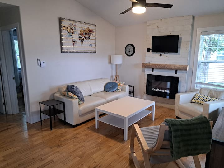 Cozy Waterfront With No Service Fee. - Bouctouche