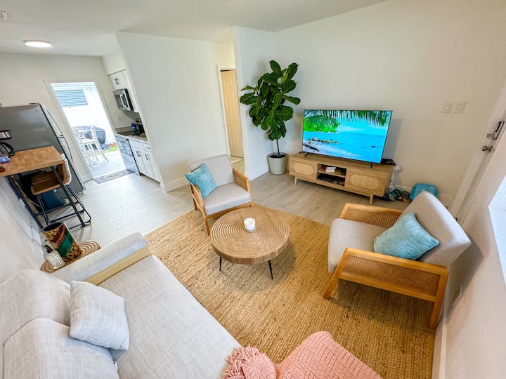 Boho Beachy Bliss In Hollywood! - Hollywood, FL