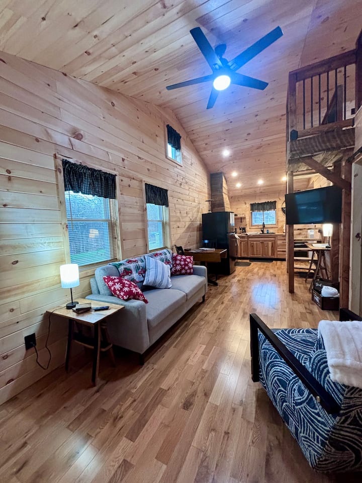 Willow Ridge Cottage - Fayetteville, WV