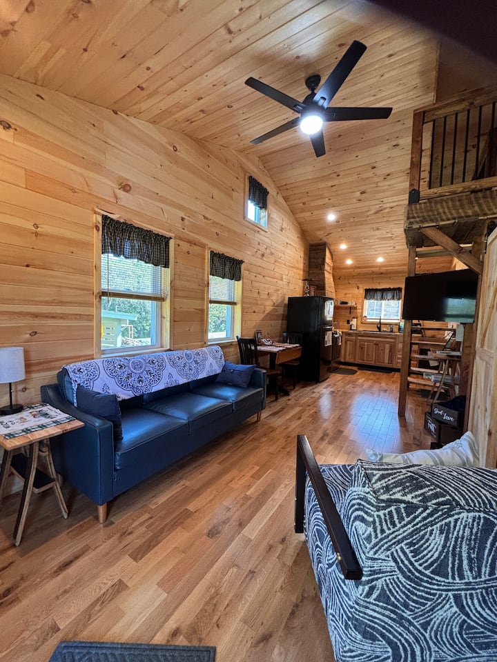 Willow Ridge Cottage - Fayetteville, WV