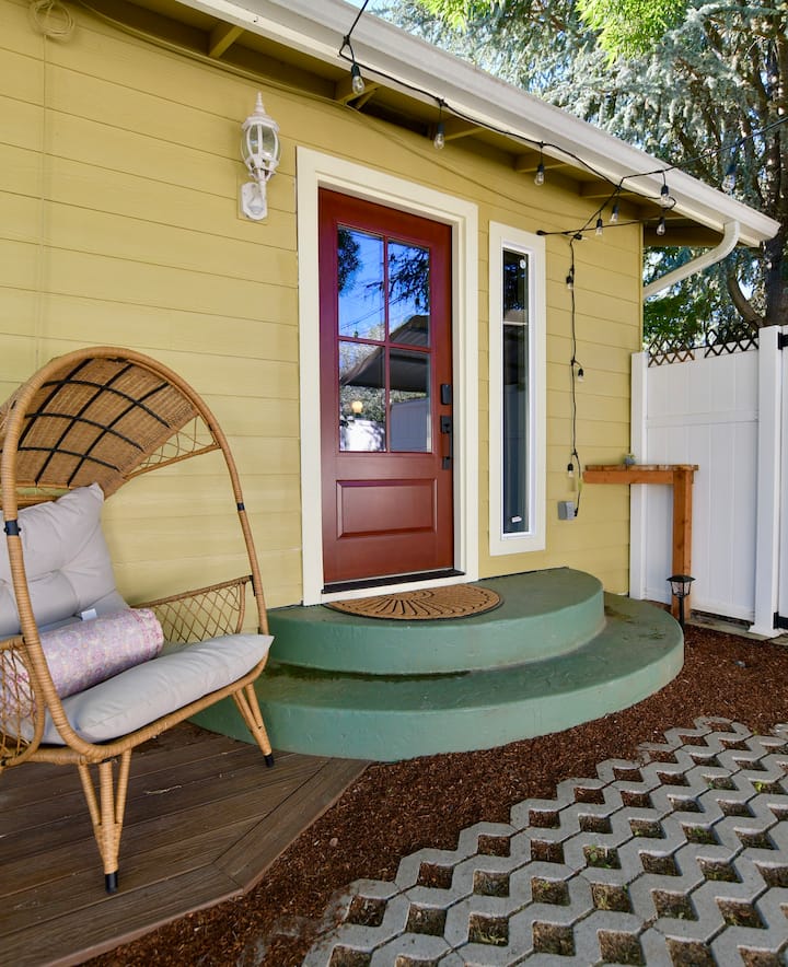 Charming Guest Suite 2 Min Drive To Downtown Gp - Grants Pass, OR