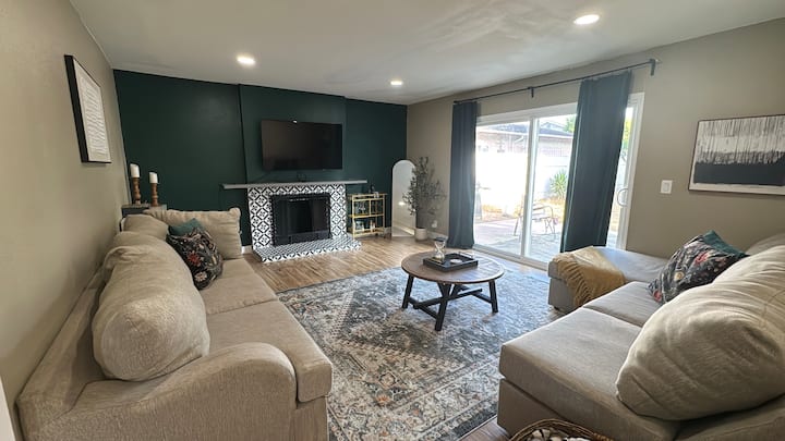 4bed W/dedicated Workspace, Peloton, And Game Room - Pomona, CA