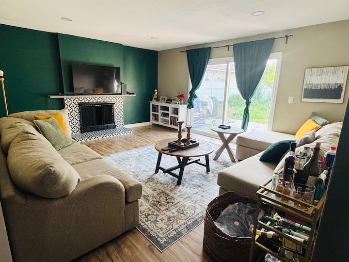4bed W/dedicated Workspace, Peloton, And Game Room - 奇諾