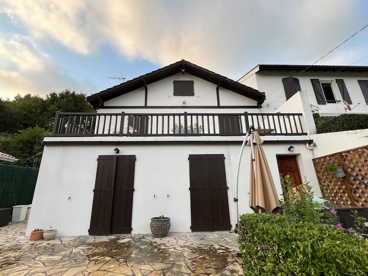 Casa Familiar Costa Vasca - Irun
