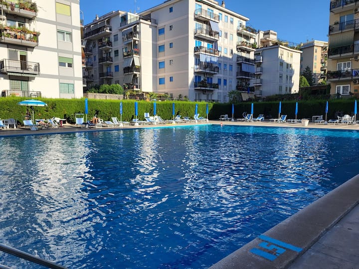 Sweet Terrace & Pool Guest House - Rome