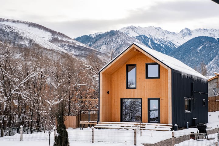 Tabi Village Mountain Nest - Kazakhstan