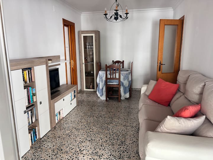 Cosy 3 Bedroom Apartment In Estepona Centre - Estepona