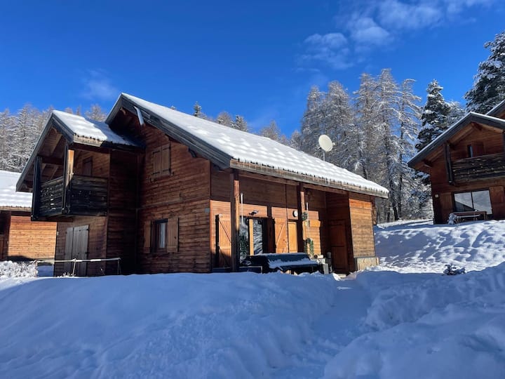 Chalet Mitoyen  En Duplex (55m2)
3chambres, 2sdb - La Joue du Loup