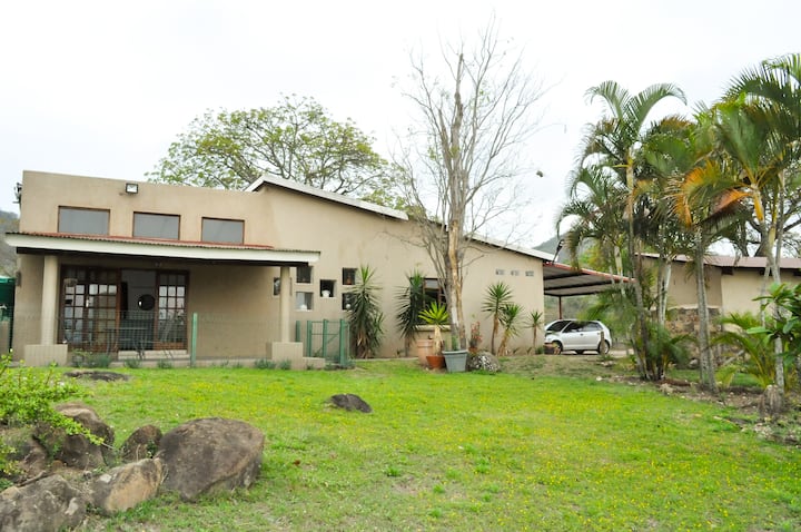The Sanctuary Cottage - Dwaleni