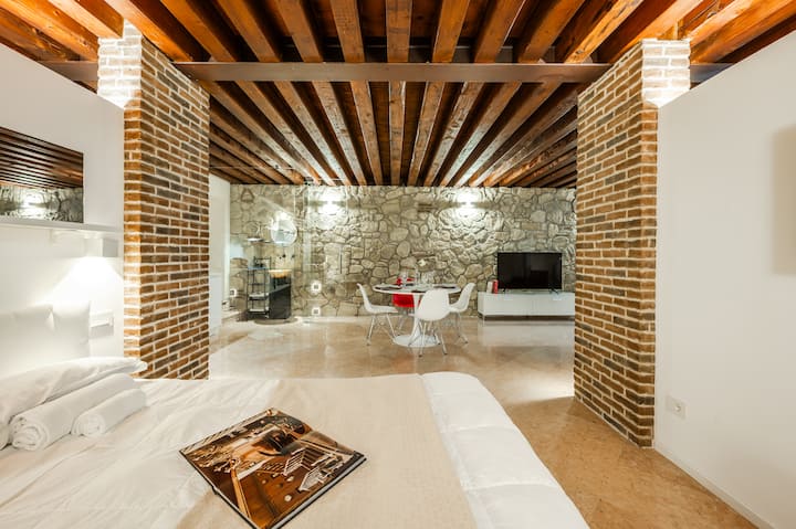 Retreat Centro Antico Elegante In Palazzo Storico - Verona