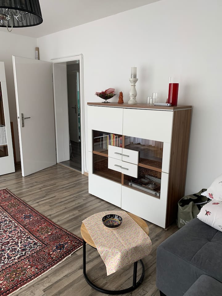Schöne Kleine Wohnung Mit Balkon - Munich