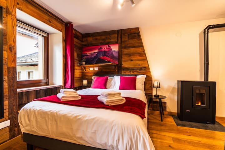 Alp Break 1 - In The Historic Village - Aosta