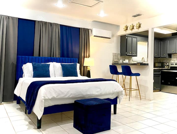 Stunning Studio, Rest-relax-repeat! - Brownsville, TX