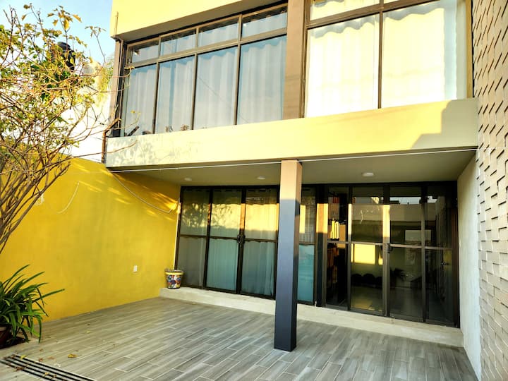 ¡Casa Con Cochera! ¡Centro! - Puebla