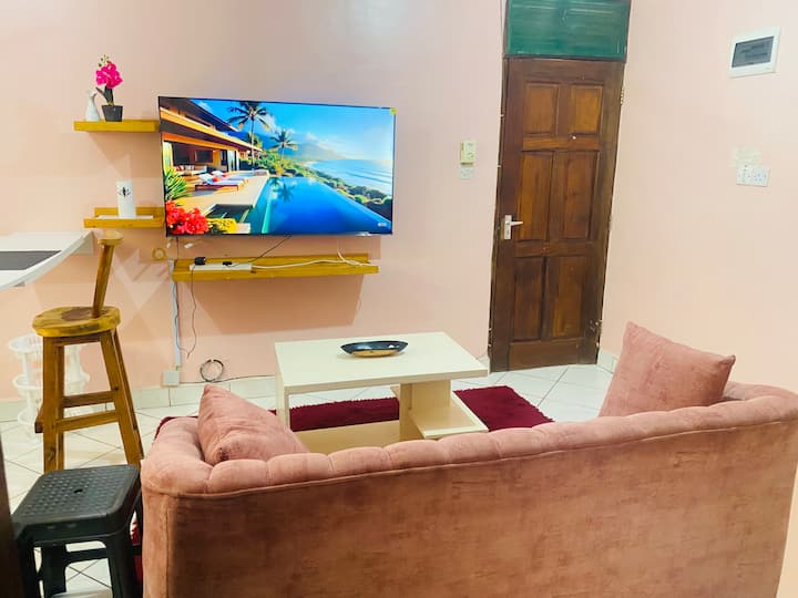 Pat’s Home.
A Beautiful Home Close To The Beach - Mombasa