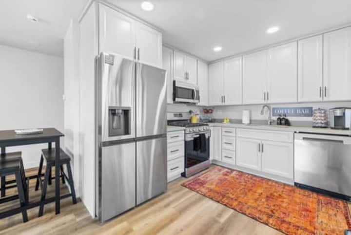 Flagstaff Route 66 Clean Retreat - 2ml To Downtown - Flagstaff, AZ