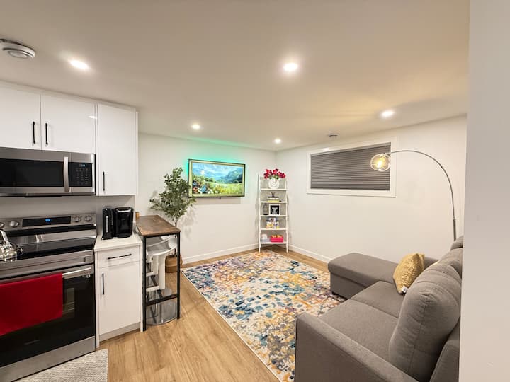 Stylish & Modern 2bdr Suite In Harbour Landing - Regina