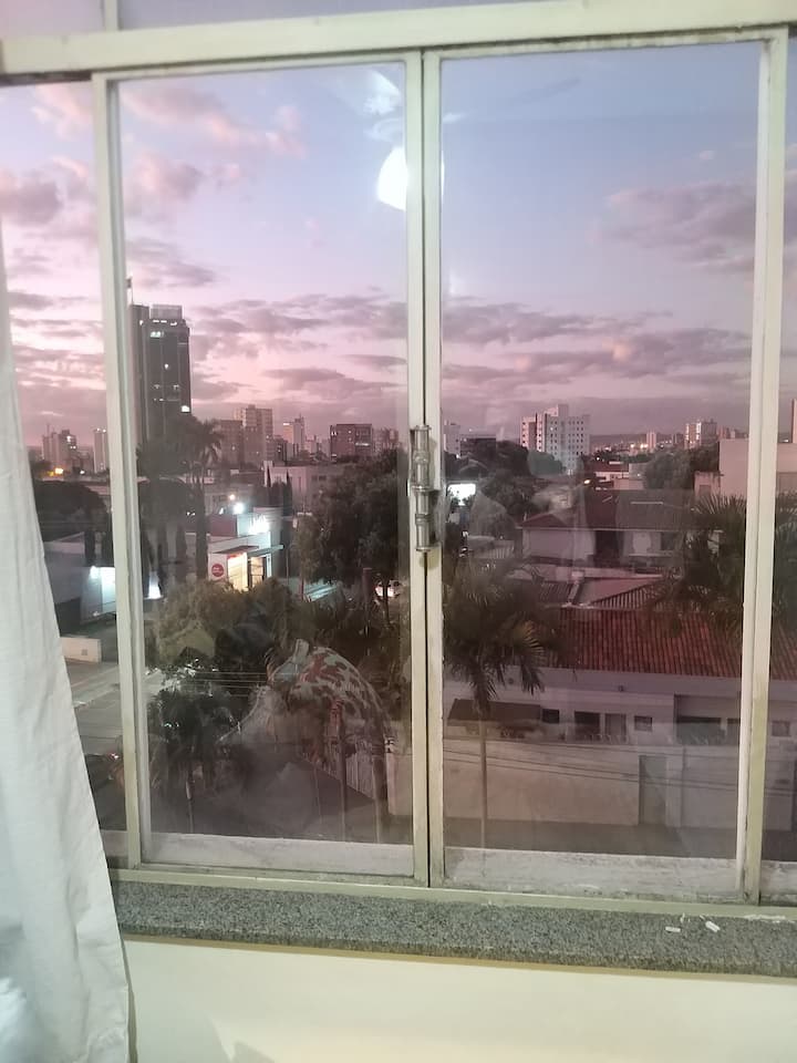 Quarto Das Máscaras - Goiânia